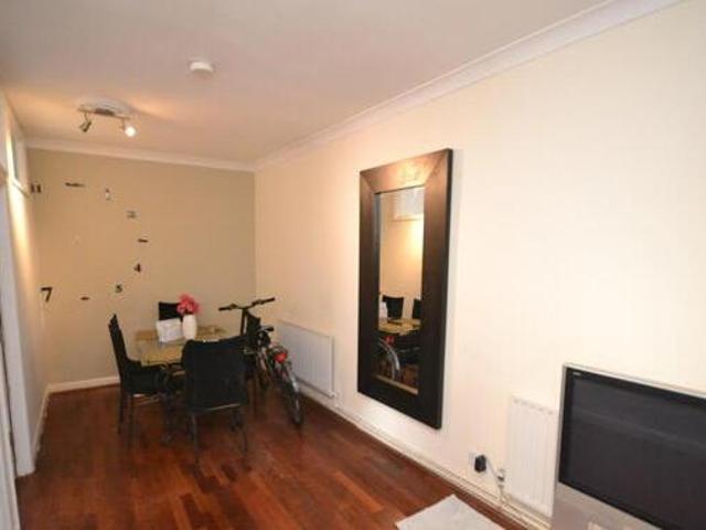 1 Bedroom Terraced House For Rent In Lilac Crescent
