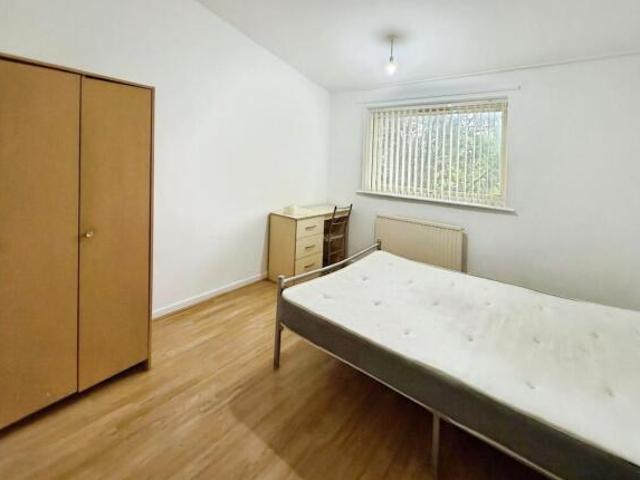 1 bedroom terraced house for rent in Milnrow Close, Manchester, Greater Manchester, M13