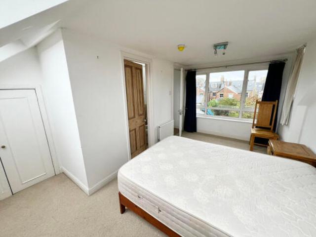1 bedroom terraced house for rent in Newton Road, Oxford, Oxfordshire, OX1