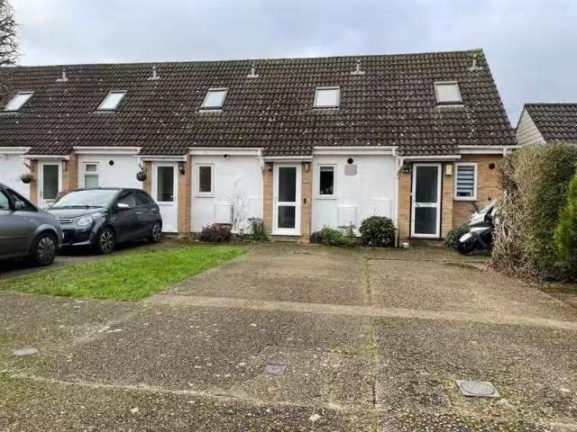 1 bedroom terraced house for rent in Seven Acres, New Ash Gree.