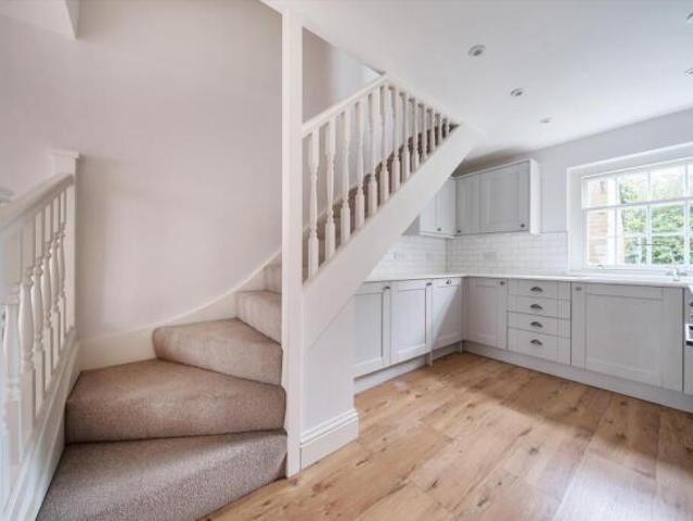 1 bedroom terraced house for rent in St. Michaels Street, St. Albans, Hertfordshire AL3