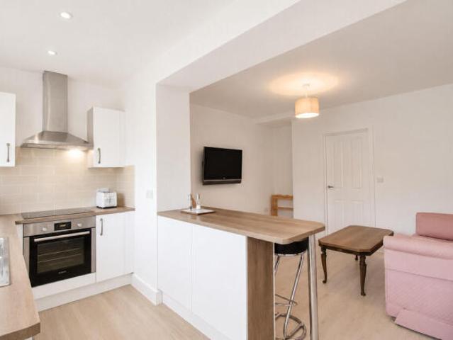 1 bedroom terraced house for rent in Swinburne Road, Iffley, OX4