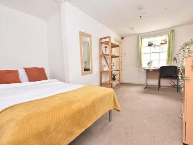 1 bedroom terraced house for rent in Room 4, Tailors Court, Br.
