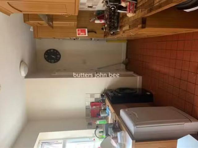 1 bedroom terraced house for rent in Room 5 Catherine Street.