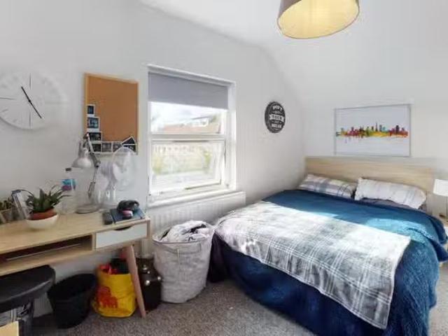 1 bedroom terraced house for rent in Room 9, Hotwell Road, BS8.