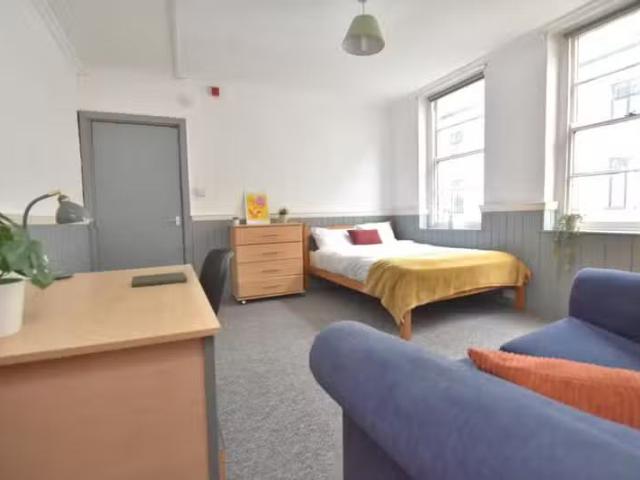 1 bedroom terraced house for rent in Room 2, Tailors Court, Br.