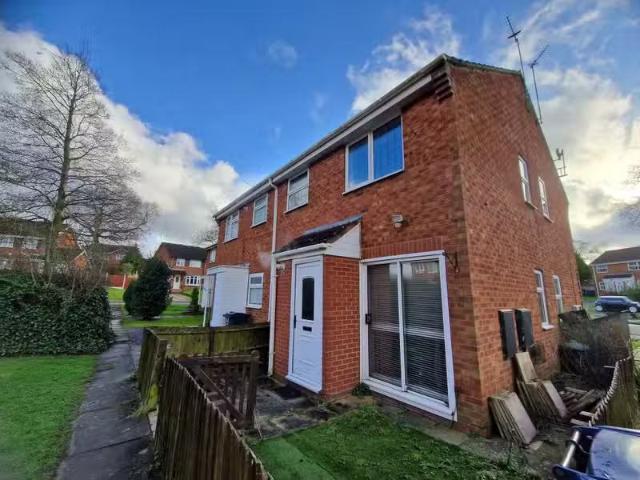 1 bedroom terraced house for rent in Rea Valley Drive, Northfi.