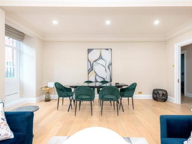 1 bedroom terraced house for rent in Woods Mews, Mayfair, London, W1K