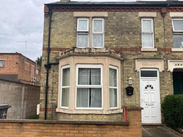 1 bedroom terraced house for rent in Waterloo PE1