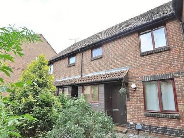 1 bedroom terraced house for rent in Weybrook Drive GU4