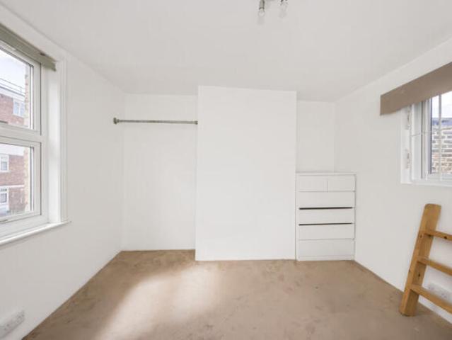 1 bedroom terraced house for rent in Weymouth Terrace, Hackney, London, E2