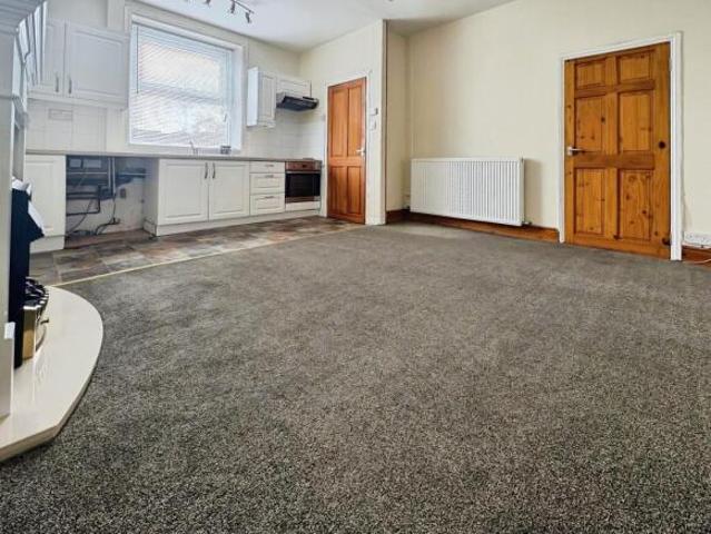 1 bedroom terraced house for rent in Wesley Street, Morley, LS27
