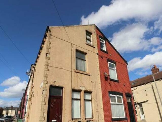 1 bedroom terraced house for rent in Whingate Road Leeds West Yorkshire LS12