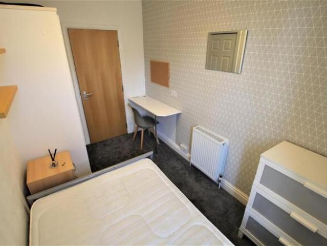 1 bedroom terraced house for rent in Winston Gardens, Headingley, Leeds, West Yorkshire, LS6
