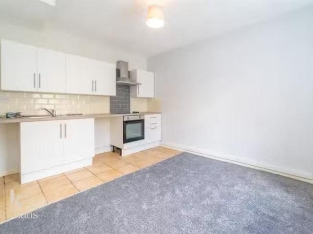 1 bedroom terraced house for rent in Victor Street, Clayton Le.