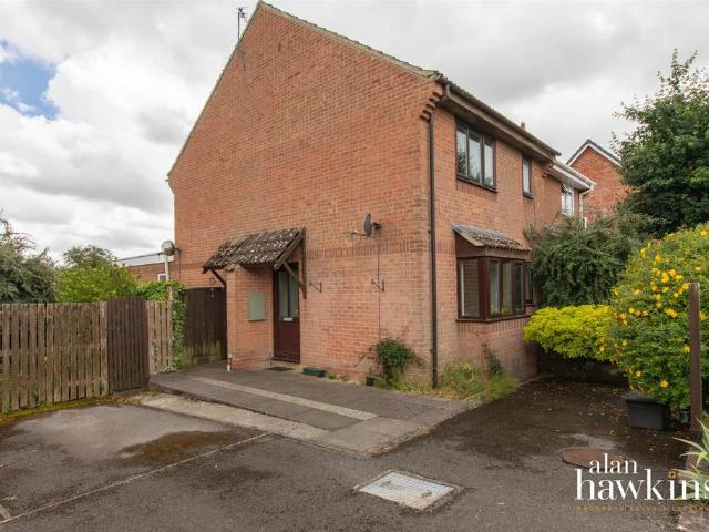 1 bedroom terraced house for sale