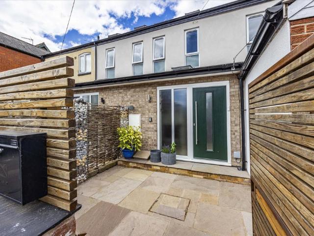 1 bedroom terraced house for sale