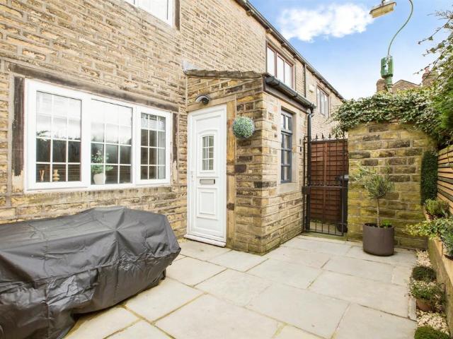 1 bedroom terraced house for sale