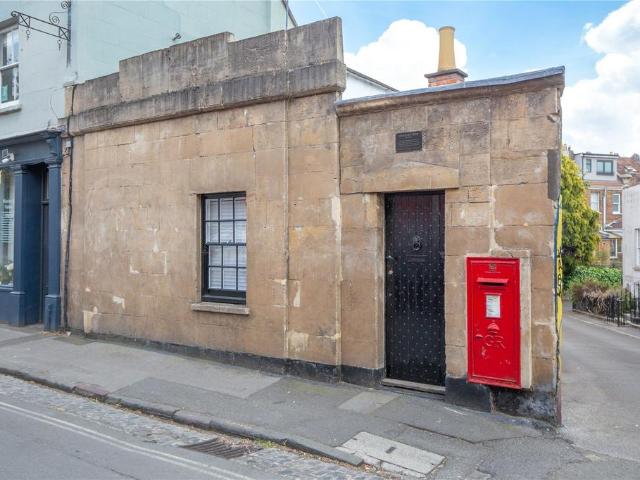 1 bedroom terraced house for sale
