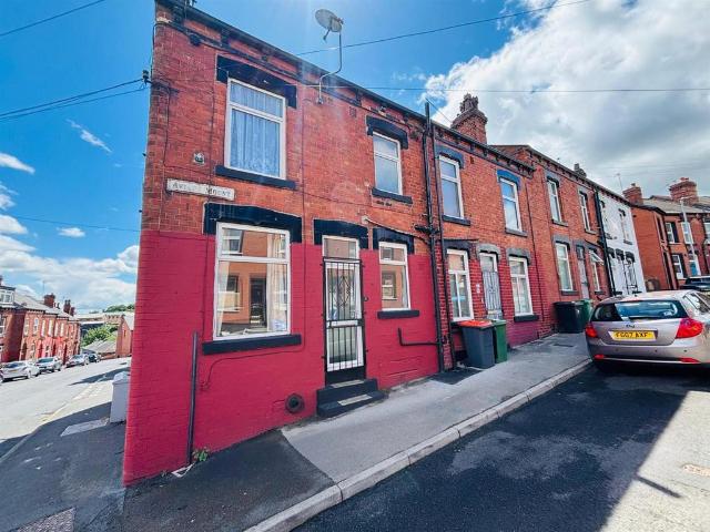 1 bedroom terraced house for sale