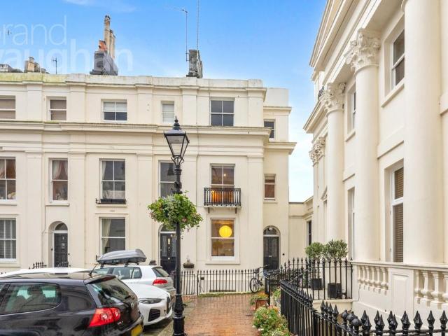 1 bedroom terraced house for sale