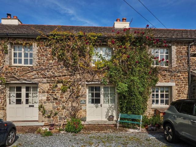 1 bedroom terraced house for sale