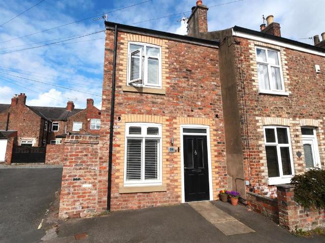 1 bedroom terraced house for sale