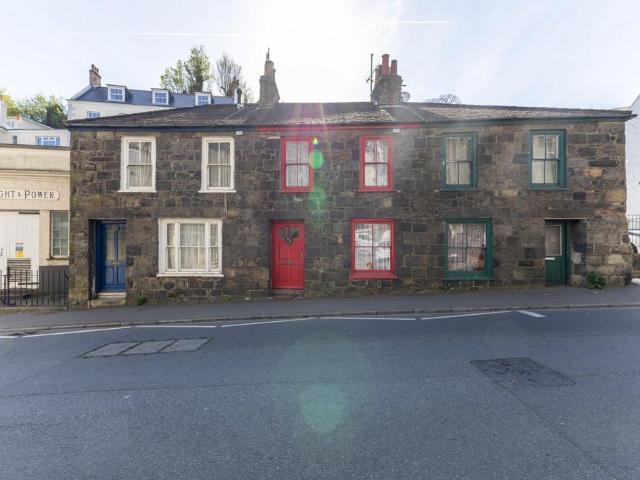 1 bedroom terraced house for sale