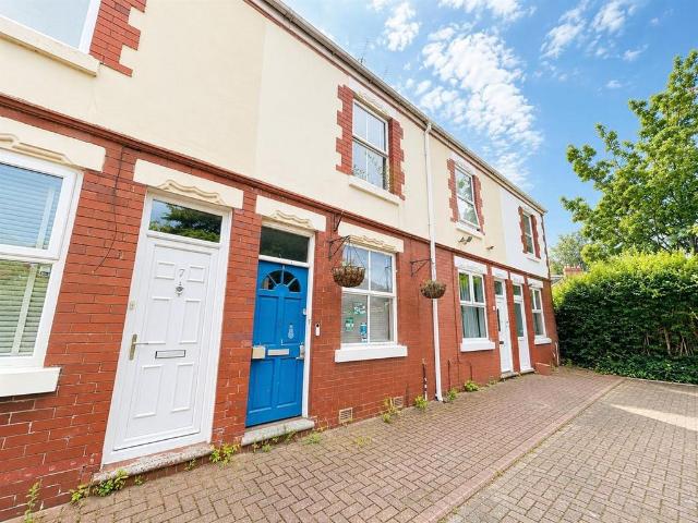 1 bedroom terraced house for sale