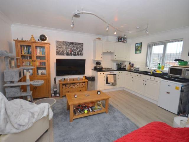 1 bedroom terraced house for sale