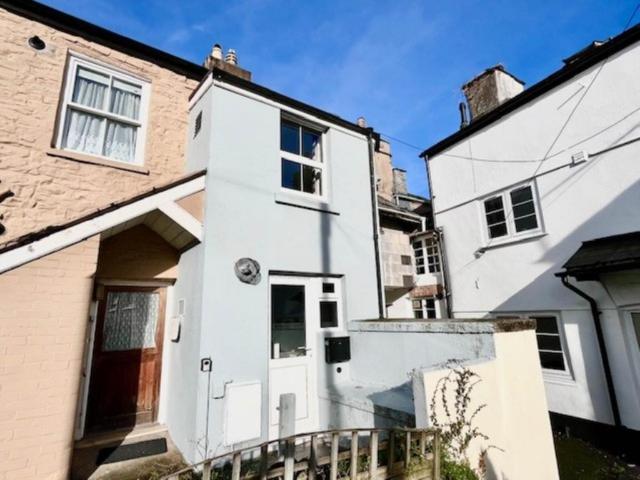 1 bedroom terraced house for sale