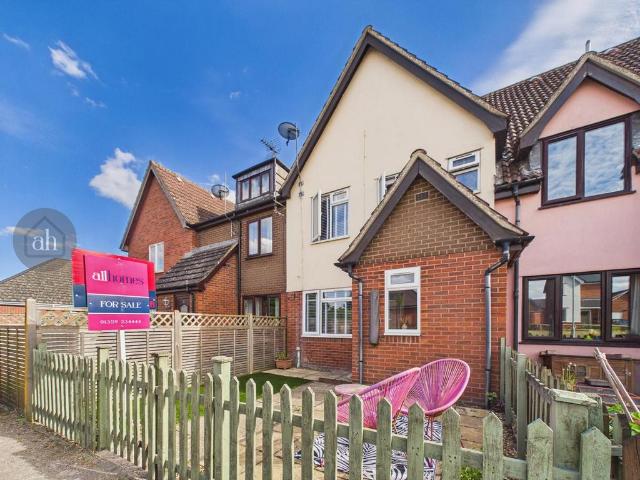 1 bedroom terraced house for sale
