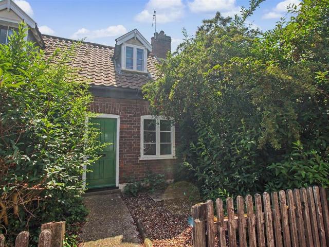 1 bedroom terraced house for sale