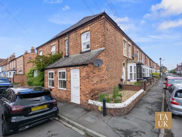 1 bedroom terraced house for sale