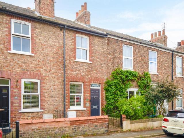1 bedroom terraced house for sale