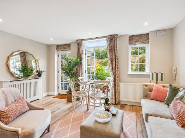1 bedroom terraced house for sale
