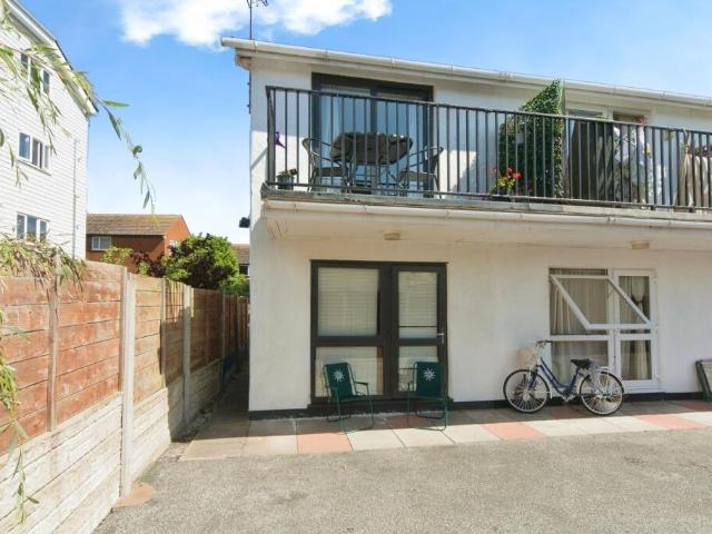 1 bedroom terraced house for sale