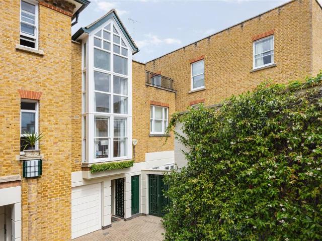 1 bedroom terraced house for sale