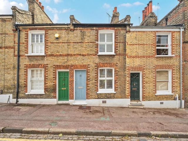 1 bedroom terraced house for sale