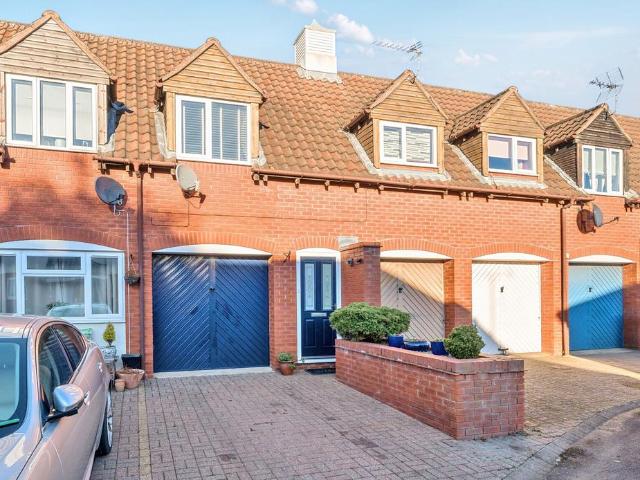 1 bedroom terraced house for sale
