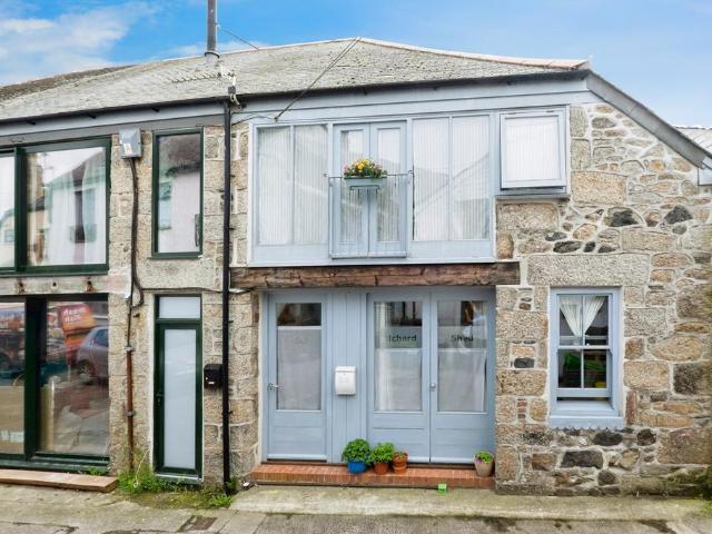 1 bedroom terraced house for sale