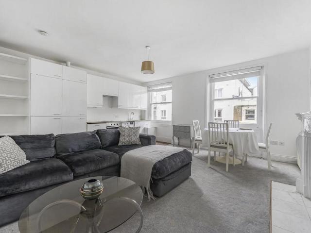1 bedroom terraced house for sale