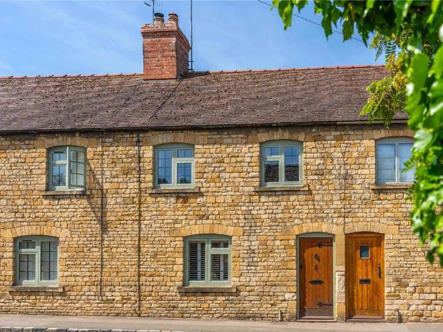 1 bedroom terraced house for sale