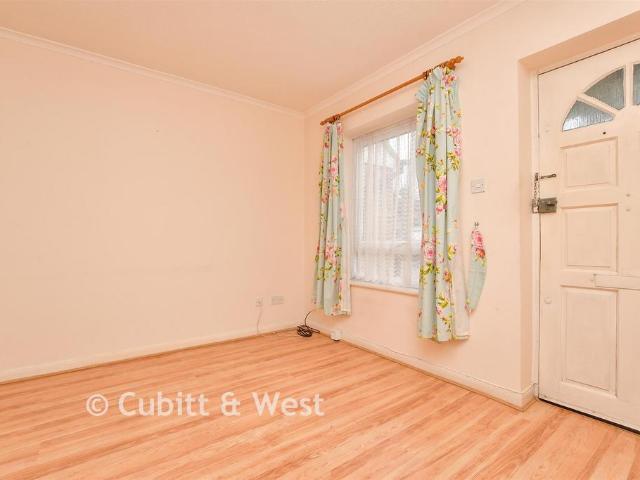 1 bedroom terraced house for sale