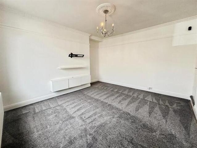 1 bedroom terraced house for sale in Cobden Street, Clayton, Bradford, BD14 6QL, BD14