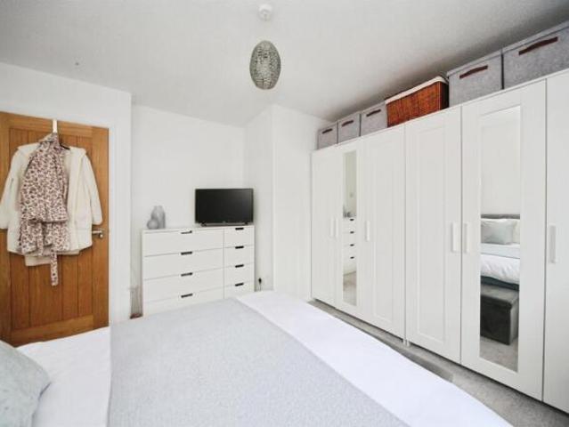 1 bedroom terraced house for sale in Charles Street, Luton, LU2