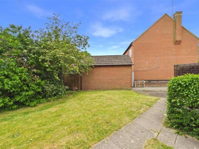 1 bedroom terraced house for sale in Blackberry Walk, Lychpit, Basingstoke, Hampshire, RG24