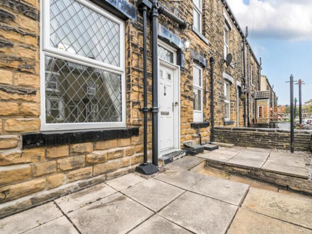 1 bedroom terraced house for sale in Brunswick Road, Pudsey, LS28