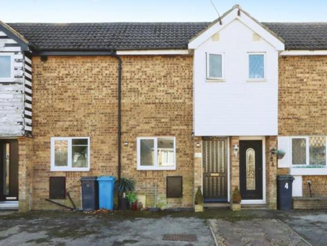 1 bedroom terraced house for sale in Oakes Park View, Sheffield, S14