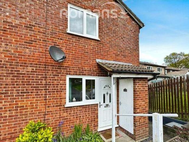 1 Bedroom Terraced House For Sale In Owlsmoor